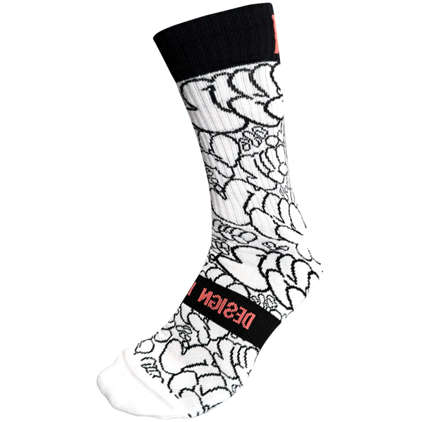 SYN Design Lab Socks in White Black – DSTNC
